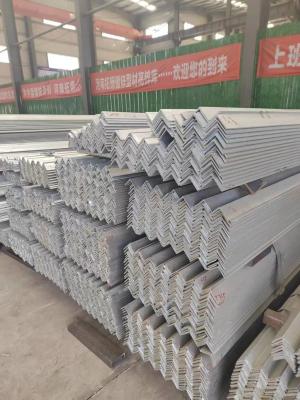 Cina Serie Q195-Q420 acciaio laminato a caldo 120*120*3mm MS Angel con applicazioni per profili L in vendita