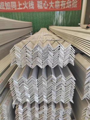 China Q195-Q420 Series Stainless Steel Slotted Angle Bar for Construction and Shipbuilding for sale