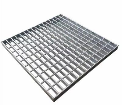 China Galvanized Steel Bar Floor Grating Walkway with 50mm Pitch and ISO9001 Certificate for sale