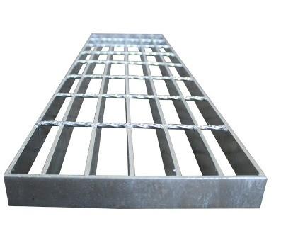 Cina Griglie per pedoni da scarico per pavimenti 30x3 Griglie in acciaio galvanizzato Peso in argento in vendita