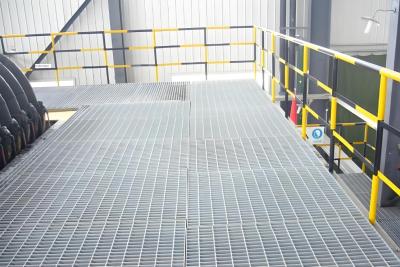 Cina Griglie di acciaio galvanizzato certificato ISO9001 per pavimenti per piattaforme industriali di caldaie in vendita