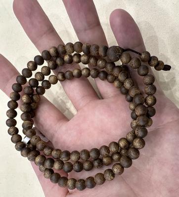 China Everyday Agarwood Bracelet Durable With Diamond Gemstone And Crystal Gemstone for sale