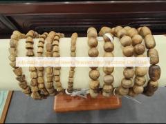 Adjustable Agarwood Jewelry Bracelet featuring Lobster Claw Clasp