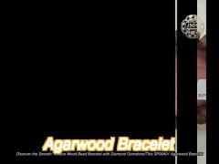 smooth texture wood bead bracelet with diamond gemstone