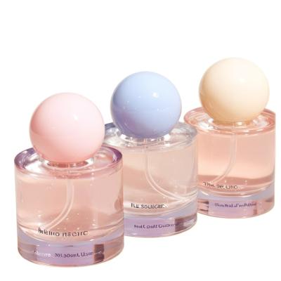 China 30ml 50ml 100ml Refillable Cosmetic Fragrance Bottle Luxury Glass Perfume Bottle With Pump Sprayer for sale
