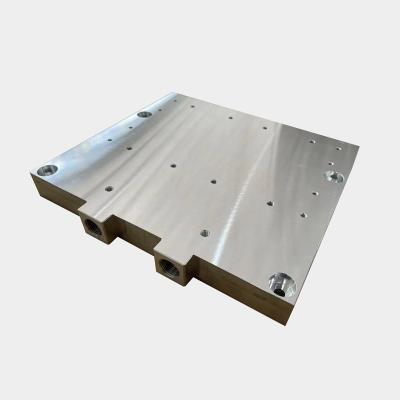 Cina Conduction Heat Dissipation Cold Plate With Screw Or Welding Mounting in vendita