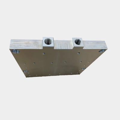 Cina Conduction Heat Dissipation Cold Plate With Screw Or Welding Mounting in vendita