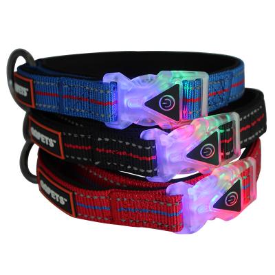 Cina Prodotti di nylon riflettenti infiammanti di nylon del collare/animale domestico di cane del LED in vendita