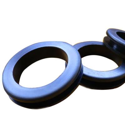 Cina Sigillo ad olio di gomma FKM per alta velocità di usura e resistenza alla polvere nelle macchine di ingegneria in vendita