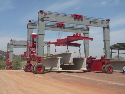 China O móbil escarrancha o transportador em dois pneumáticos das unidades porque pré-fabrica feixes concretos e colunas à venda