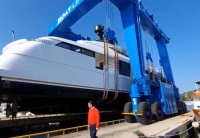 China Customized 10-1200 Tonnes Ship Lifting Crane A5-A8 Working Class for sale