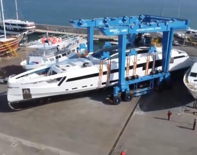 China Customized 10-1200 Tonnes Ship Lifting Crane A5-A8 Working Class for sale