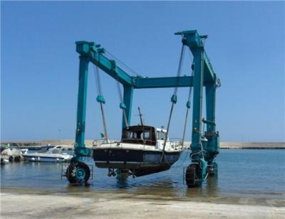 China Boat Hoist Side Lifting Rubber Tired Gantry Crane 50~500t for sale