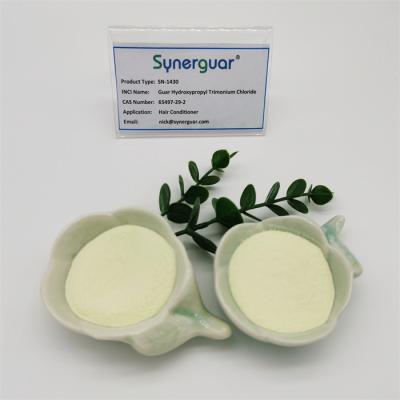 Cina Cloruro medio di grande viscosità di Hydroxypropyltrimonium del condizionatore di capelli della trasparenza di cura di capelli del guar in vendita