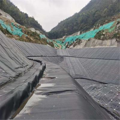 Cina ASTM GRI GM-13 Standard LLDPE Geomembrane per stagni, serbatoi d'acqua e allevamenti ittici in vendita