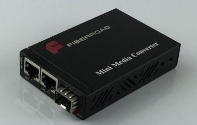 中国 二重港 RJ45 媒体のコンバーター装置 10/100/1000Base-TX への 1000Base-FX 販売のため