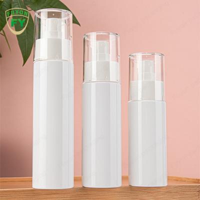 Cina Bottiglia bianca della pompa della lozione dell'ANIMALE DOMESTICO 80ml 100ml 120ml con il chiaro cappuccio in vendita