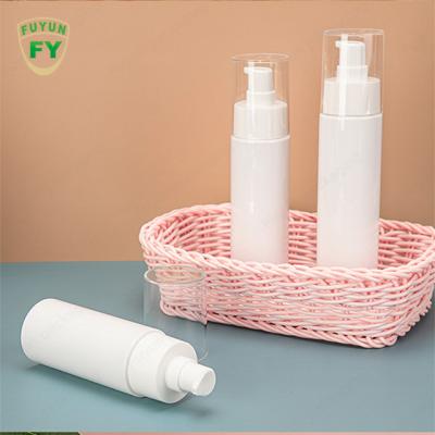 Cina Bottiglia bianca della pompa della lozione dell'ANIMALE DOMESTICO 80ml 100ml 120ml con il chiaro cappuccio in vendita