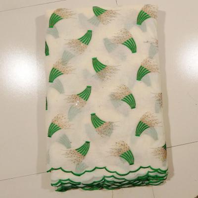 中国 ランジェリーのアフリカのレースの生地、ベージュ緑のオレンジ 販売のため