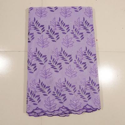 中国 イブニング・ドレスのための紫色によって刺繍されるアフリカのレースの生地 販売のため