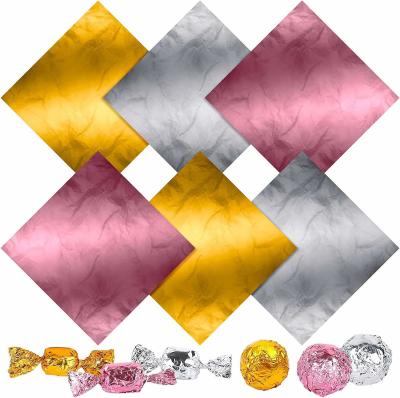 Cina Full size 8011aluminum foil roll high quality aluminum foil roll for food packing food grade aluminum foil paper roll in vendita
