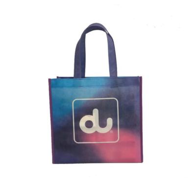Cina Recycled PP Woven Laminated Shopping Bags for Christmas Advertising in vendita