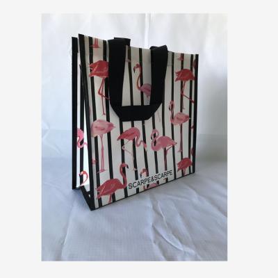 Cina Recycled PP Woven Laminated Shopping Bags for Christmas Advertising in vendita