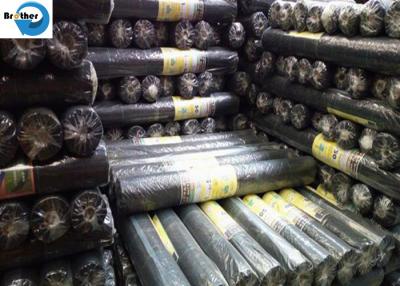 China Heavy Duty Landscape Weed Control Fabric with Spacing Perfect Gardening Weed Blocker Barrier Ground Cover en venta