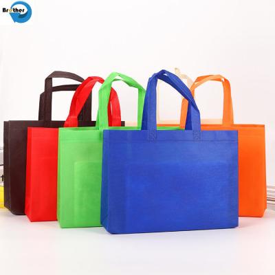 Cina Promotional PP Non-Woven Printed Tote Shopping Bag Wholesale/Printable Reusable Non Woven Shopping Bags with Logo in vendita