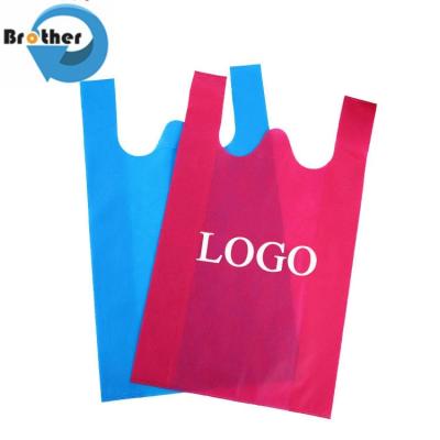 Cina Low MOQ Cheap Price Promotional Customized Colors Tote PLA Non-Woven Shopping Bag, Eco Recyclable PP Non Woven Bags in vendita