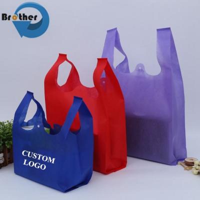 Cina Low MOQ Cheap Price Promotional Customized Colors Tote PLA Non-Woven Shopping Bag, Eco Recyclable PP Non Woven Bags in vendita