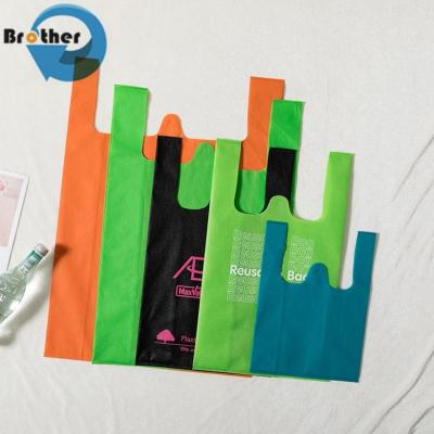Cina Retail Shopping Handle PP Vest Non Woven Nonwoven Die Cut T-Shirt Bag in vendita