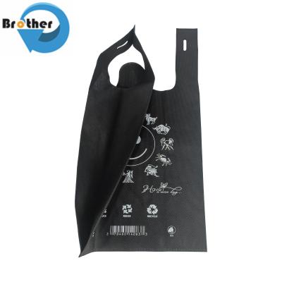 Cina Colorful T-Shirt Bag PP Nonwoven Bag Shopping Bags W-Cut Bag in vendita