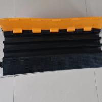 China High Quality Speed Hump Big Ramp Rubber Cable Protector for sale