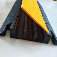 China Cable Protectorfor Dual Rubber Rubber Base for sale