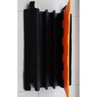 China Outdoor Rubber Speed Bump Durable and Effective Traffic Management Solution for sale