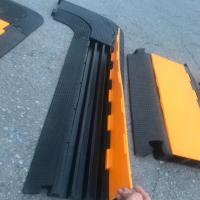 China Outdoor Rubber Speed Bump Durable and Effective Traffic Management Solution for sale