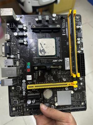 中国 DDR4 64G SATA3*4 USB3.1 M-ATX デスクトップ A320 マザーボード 販売のため