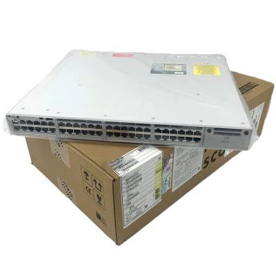 Китай 48 портов PoE Гигабитный сетевой коммутатор C 9300L-48P-4G-E Полный дуплекс Полный дуплекс Ноутбук Общение сделано простым продается
