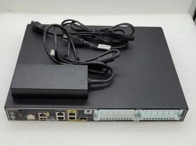 Cina Nuovo router bianco originale ISR4321-VSEC/K9 con 600Mbps 4 porte LAN 10/100/1000Mbps in stock in vendita