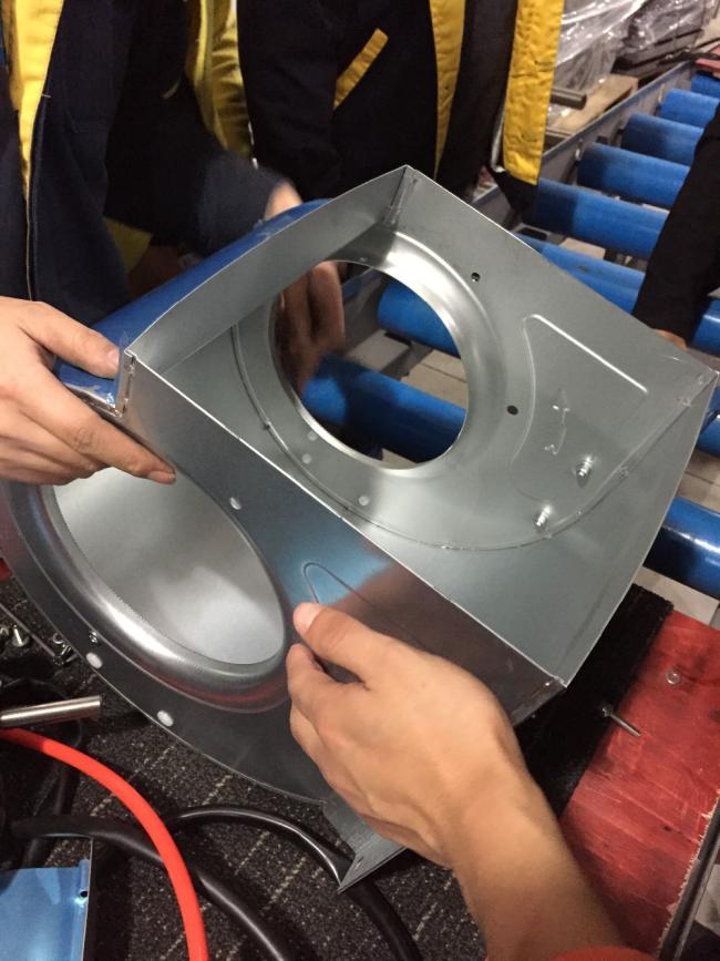 Double-inlet high-efficiency centrifugal fans with external direct-drive motors and impellers with forward-curved blades