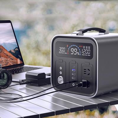 China Snel het Laden de Draagbare Output van de LithiumKrachtcentrale 600mAh 220V gelijkstroom Te koop