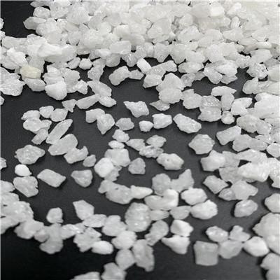 中国 材料の白い溶かされたアルミナを撃つことは高い熱安定性を妨げる 販売のため
