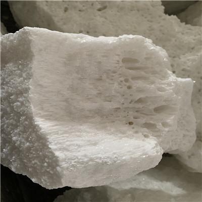 中国 99.5%固定炉Barmacはエレクトロニクス産業のための白い鋼玉石を押しつぶした 販売のため