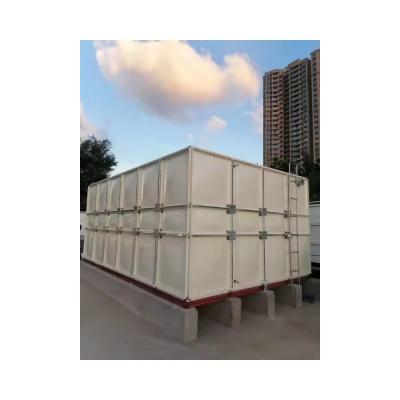 Cina 10m3 Capacità di stoccaggio Ss316 Serbatoio grande grande in acciaio inossidabile 10000 litri Serbatoio idrico Ss304 Serbatoio idrico sezionale in vendita