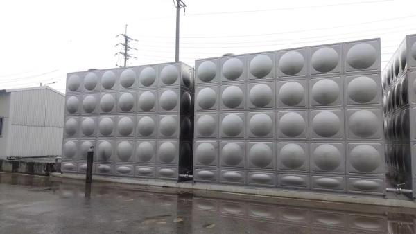 Quality Hot sale sectional ss water tank /stainless steel welded water storage tank for sale