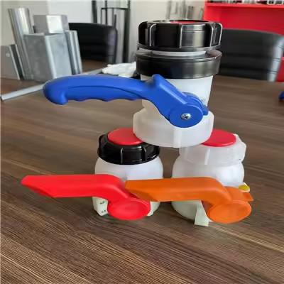 Cina Serbatoio idrico in plastica con gabbia in acciaio 80L / 100L / 200L / 300L in vendita