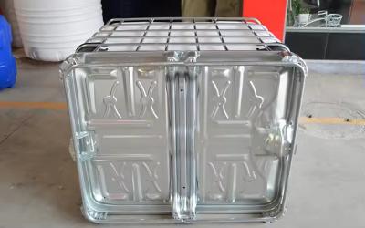 Cina Serbatoio idrico in plastica con gabbia in acciaio 80L / 100L / 200L / 300L in vendita