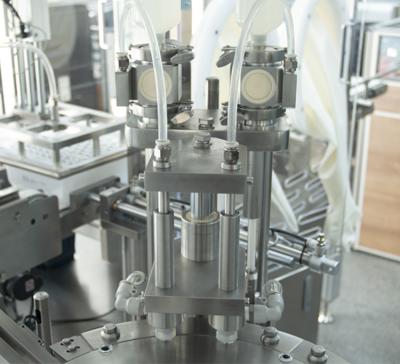 China Automatic Pre-filled Luer Lock Glass Syringe Filler Plugging Closing Capping Equipment Syringe Vacuum Filling Sealing Machine for sale