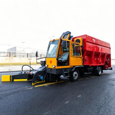 China UHAND FC-10 10 m³ Capacity Autonomous Feed Collection Machine with Rotary Auger Pickup and Bilateral Hydraulic Re-Spreading for sale